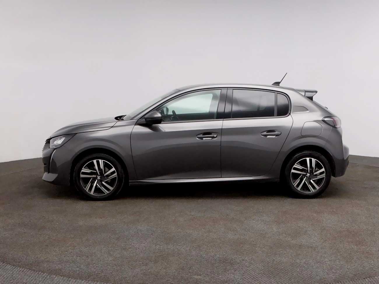 Battle of the Hatchbacks: Vauxhall Corsa vs Peugeot 208