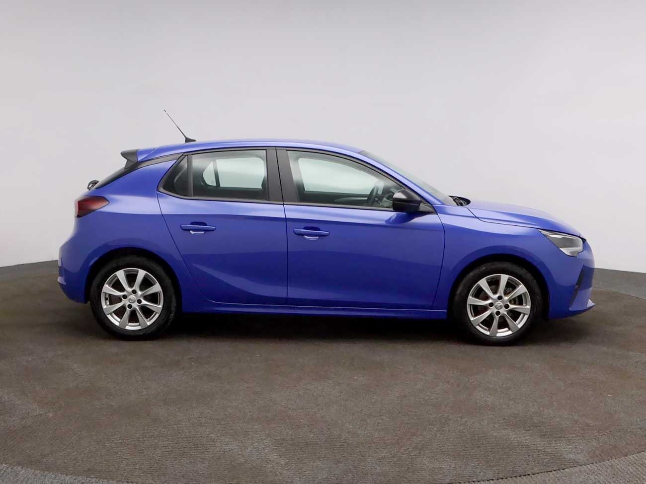 Battle of the Hatchbacks: Vauxhall Corsa vs Peugeot 208