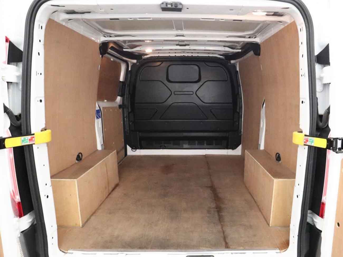 Ford Transit Custom vs Vauxhall Vivaro - Which is Best?