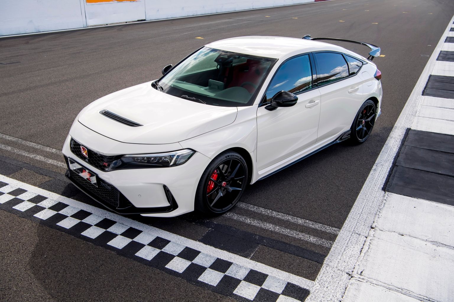 All New Honda Civic Type R crowned Legend Car of the Year